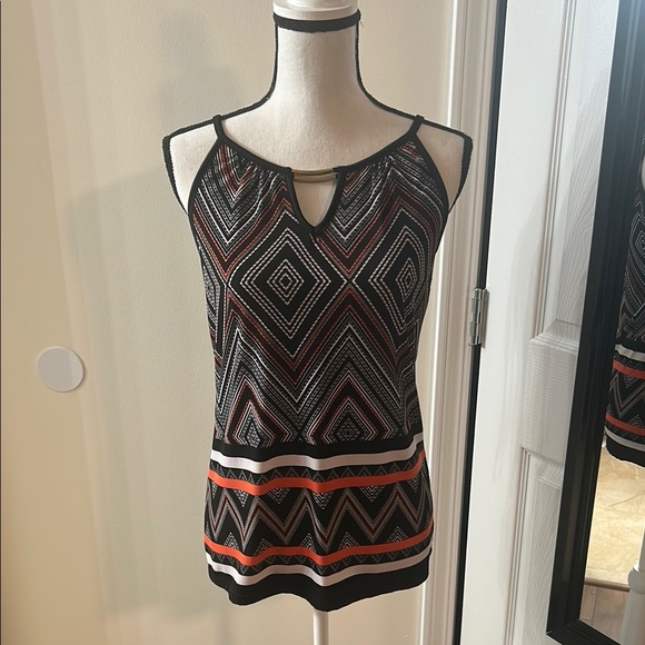 Unique Spectrum | Tops | Unique Spectrum Black And Gray Graphic Cut Out ...